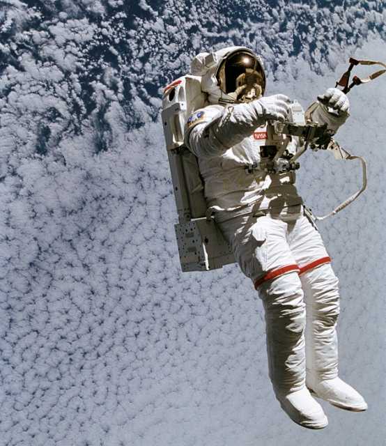 Astronot Fotoğrafları | NASA Astronot Resimleri | Astronot Olmak